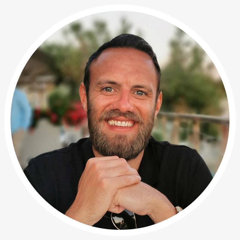 Chris Brown - Sales Team Member at ElectroMarket